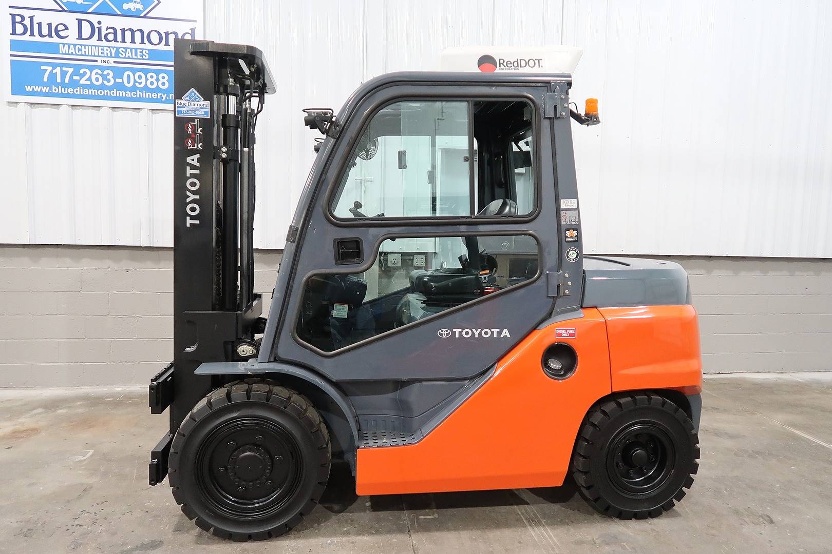 2016 Diesel Toyota 8FD40U Pneumatic Tire 4 Wheel Sit Down