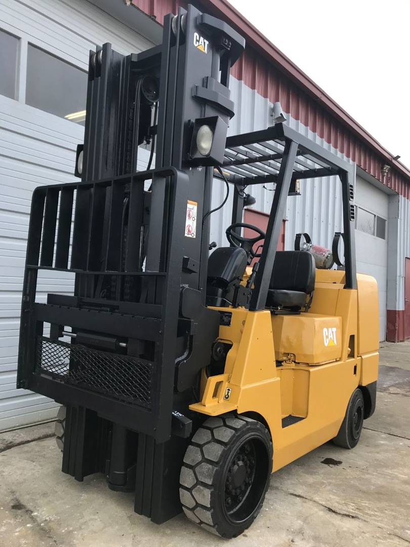 2001 LP Gas Cat GC45K-SWB Cushion Tire 4 Wheel Sit Down (Indoor Warehouse)