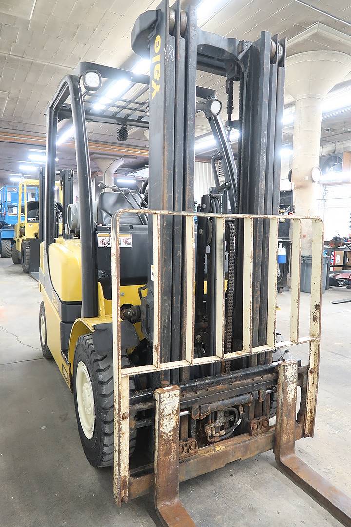 2013 LP Gas Yale GLP050VX Pneumatic Tire 4 Wheel Sit Down