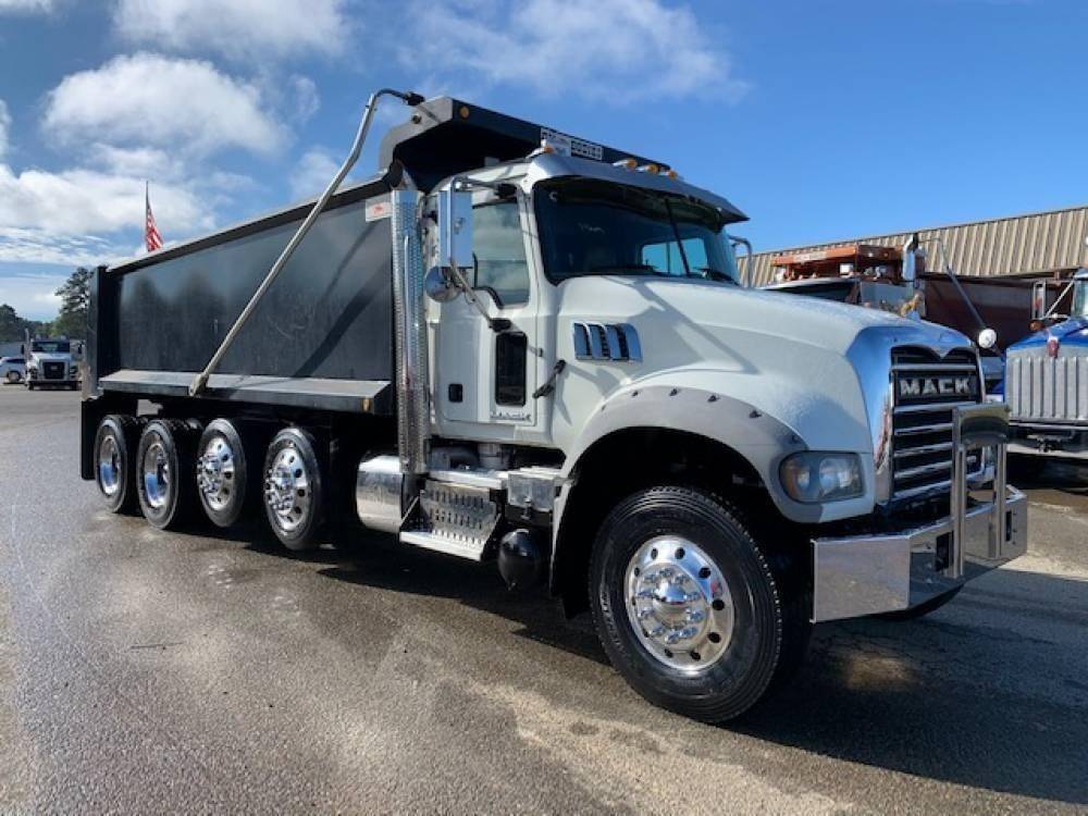 2016 Mack GRANITE GU713 Trucks and Trailers