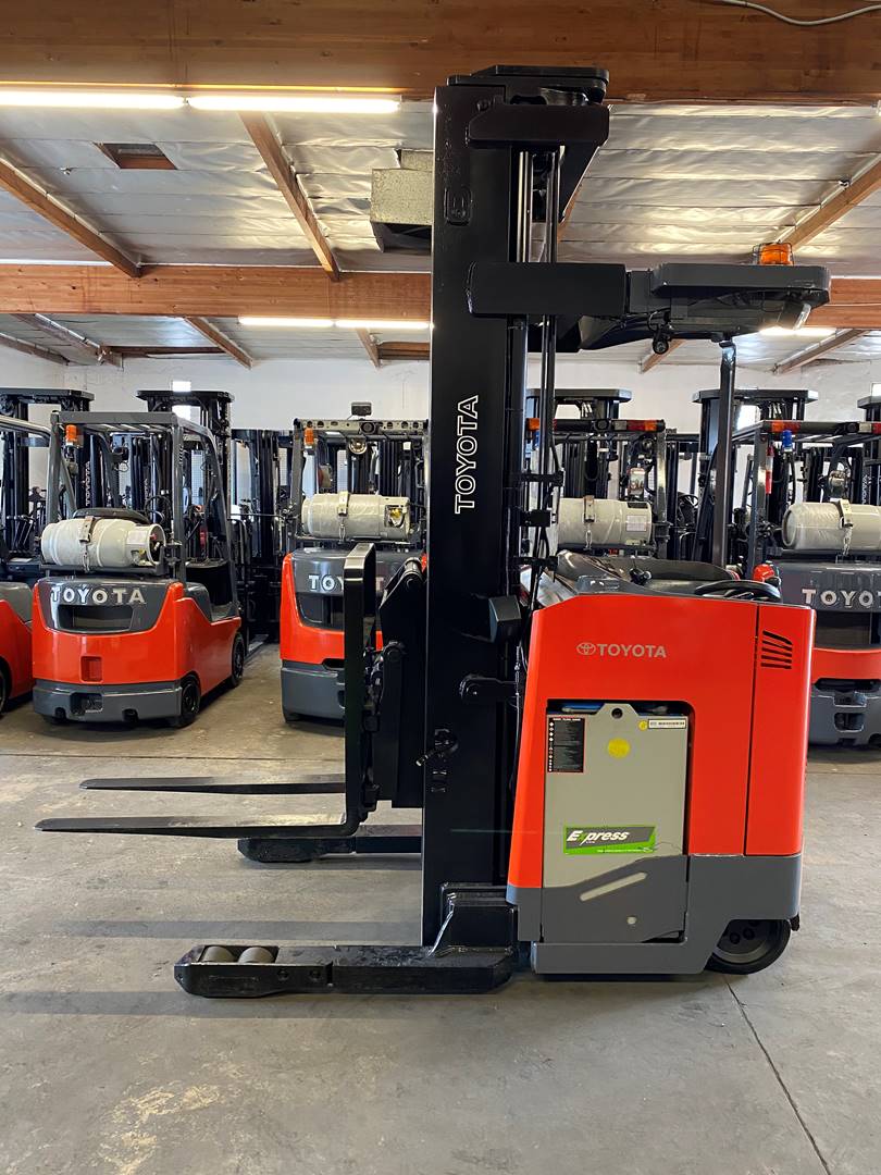 2016 Electric Toyota 9BDRU15 Electric Narrow Aisle Double Reach