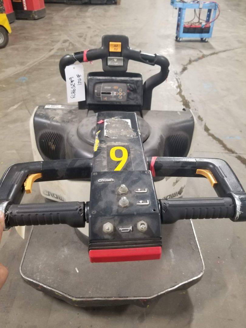 2007 Electric Crown PE4500-80 Electric Walkie/Rider Pallet Jack
