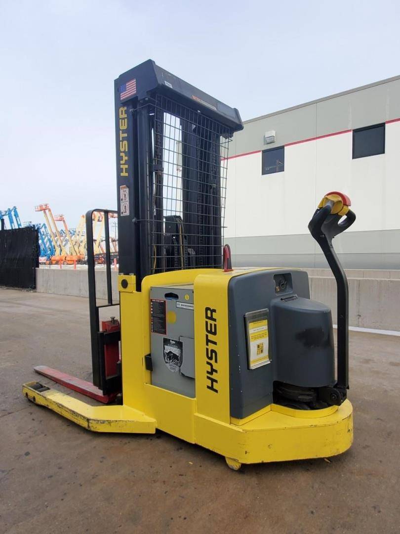 2015 Electric Hyster W30ZR Electric Walkie Straddle Stacker Reach