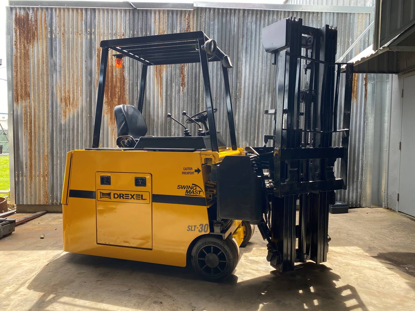 2004 Electric Drexel SLT30 Electric Man Down Swing Reach Turret