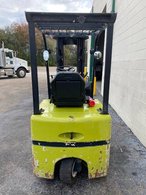 2014 Electric Clark TMX20 Electric 3 Wheel Sit Down