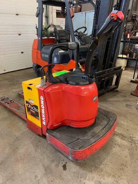 2000 Electric Raymond 112TM-FRE60L Electric Walkie/Rider Pallet Jack