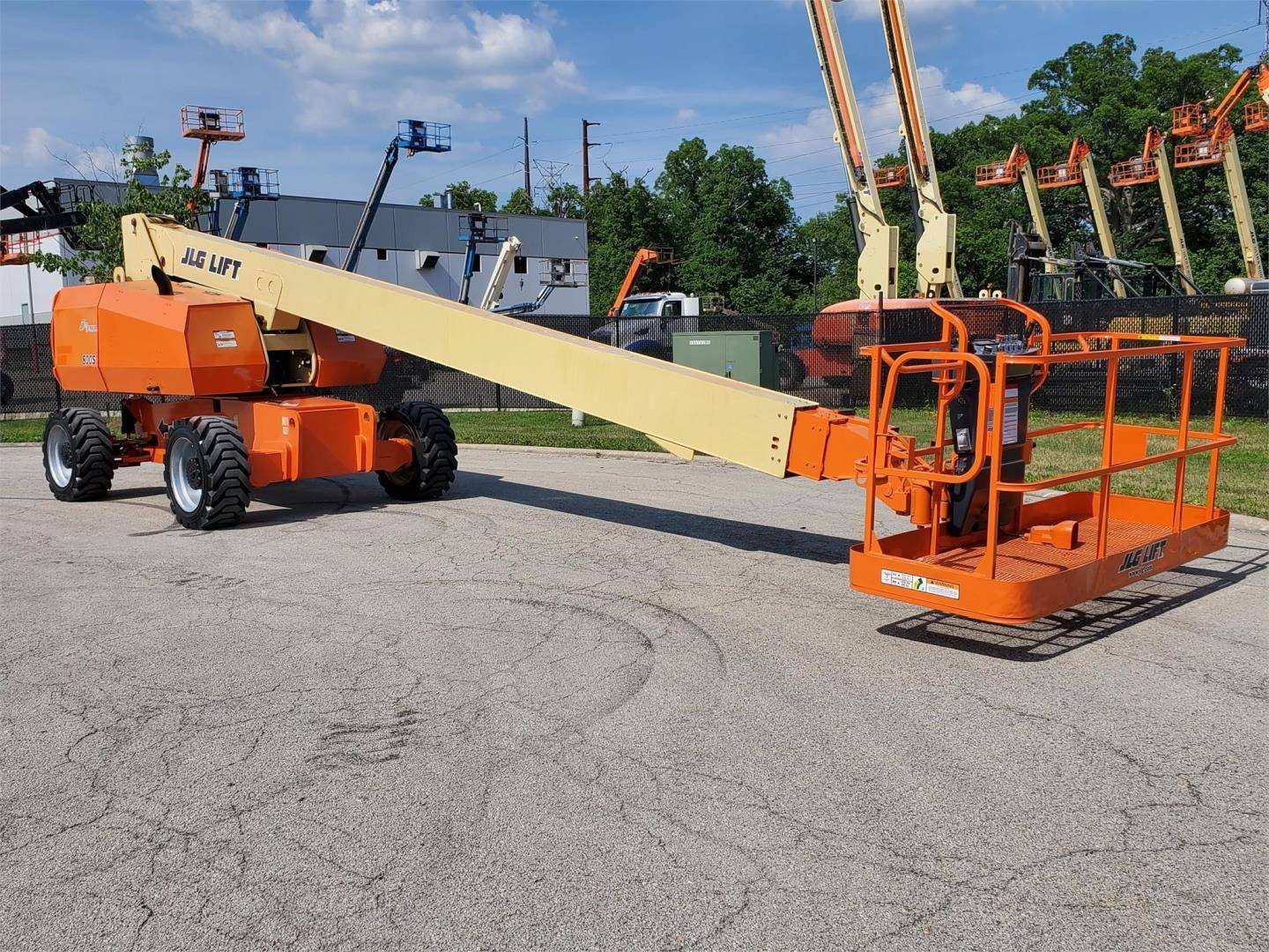 2011 Diesel JLG 800S Telescopic Boom