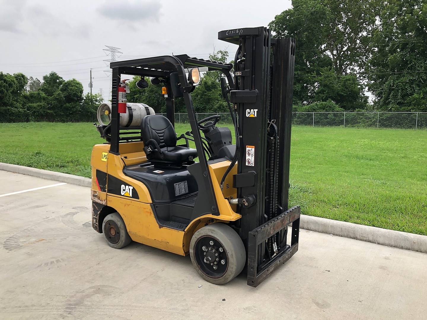 2008 LP Gas Cat C6000 Cushion Tire 4 Wheel Sit Down (Indoor Warehouse)