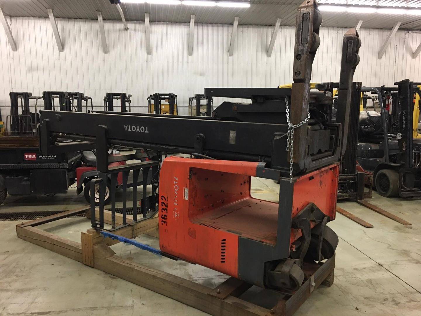 2016 Electric Toyota 9BDRU15 Electric Narrow Aisle Double Reach