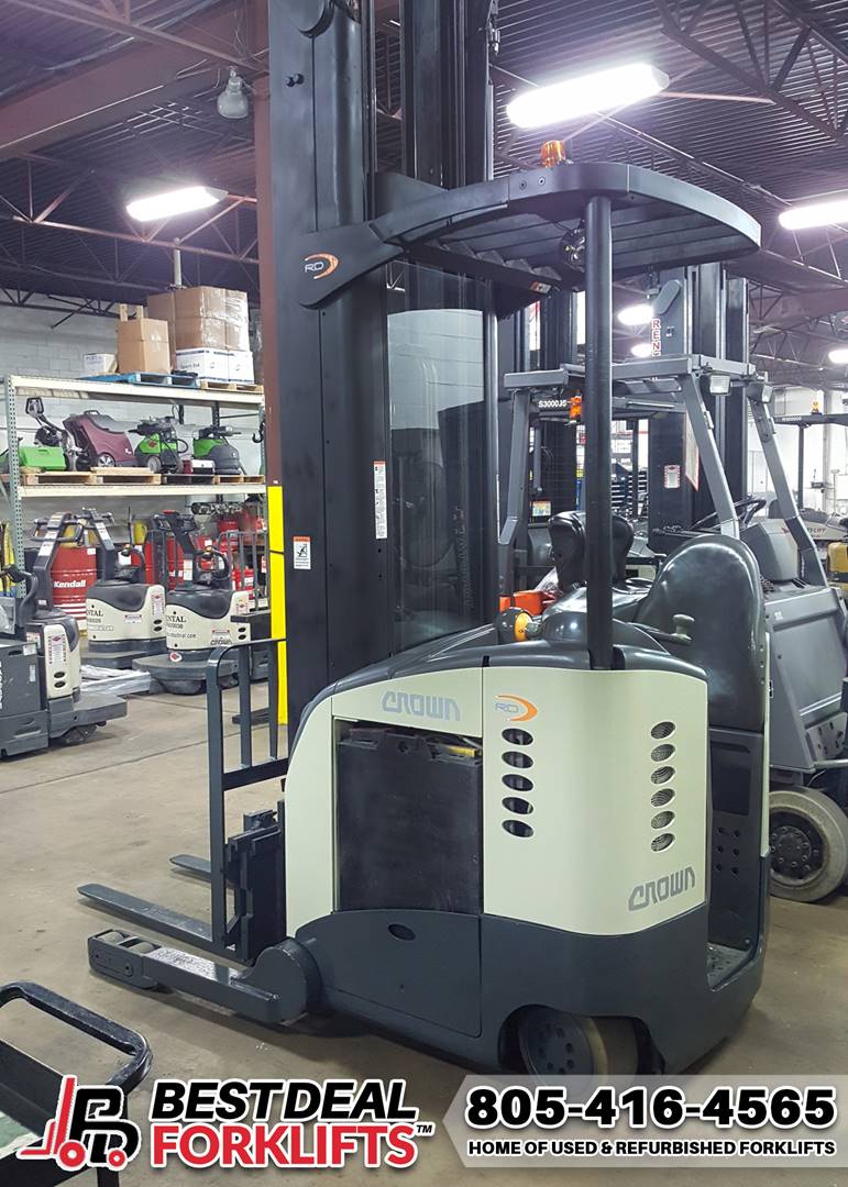 2016 Electric Crown RR5220-45 Electric Narrow Aisle Single Reach