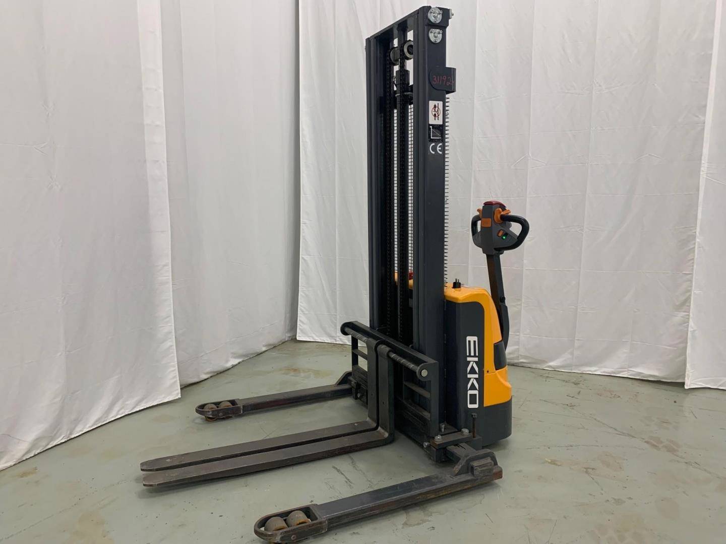 2019 EKKO Electric 4 Wheel Sit Down | Eliftruck