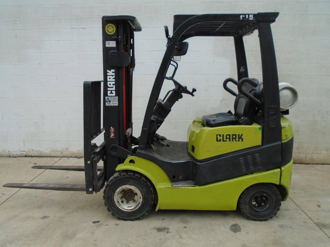 2014 LP Gas Clark C15L Pneumatic Tire 4 Wheel Sit Down