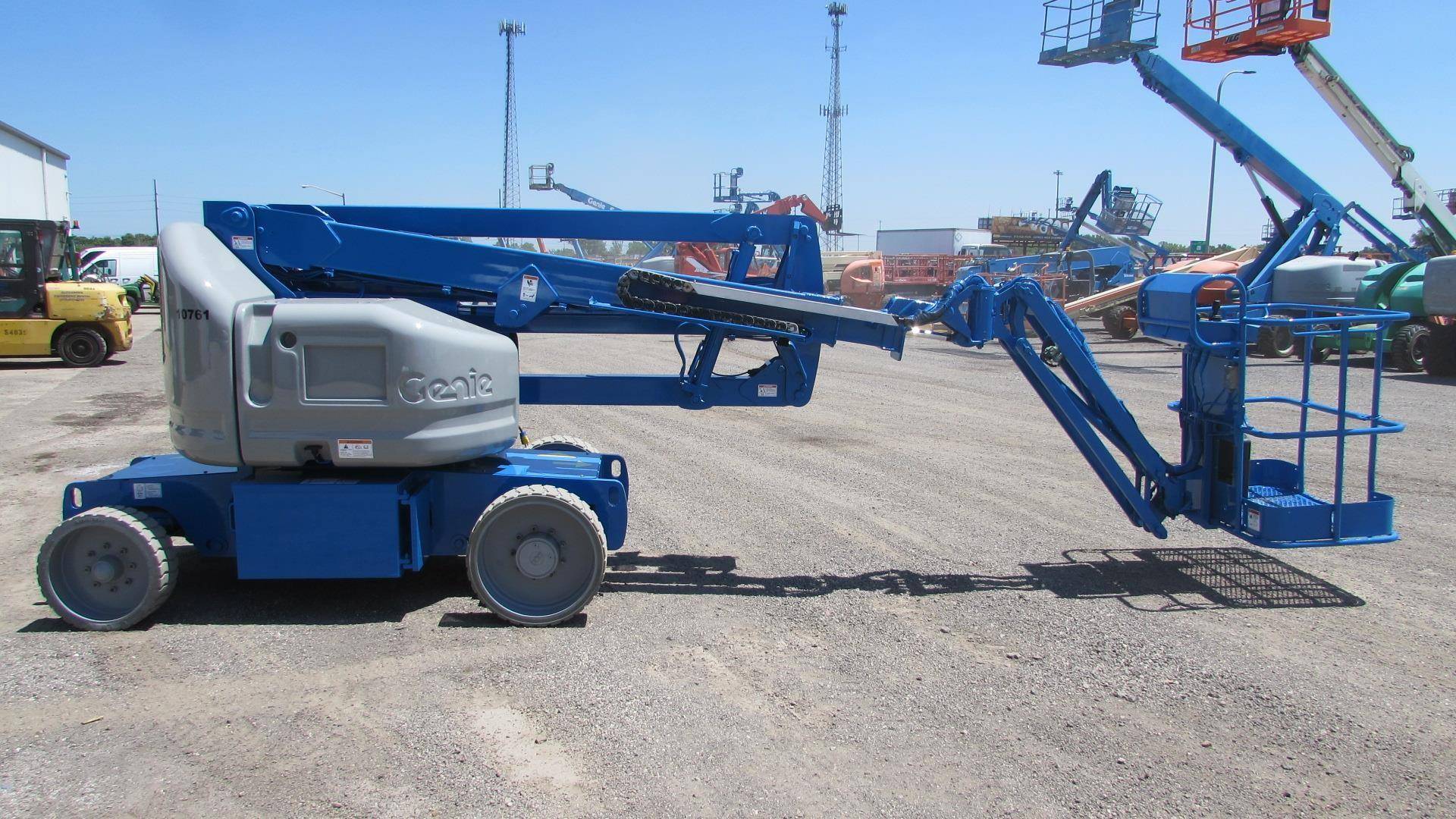 2011 Electric Genie Z40/23N RJ Articulated Boom
