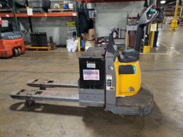 A wide selection of Jungheinrich ECR327 Forklifts with 15 in stock and ...