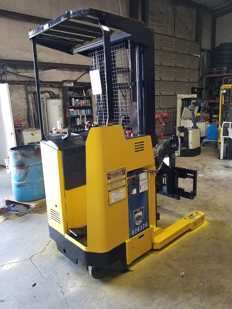 2006 Electric Yale NR040AENS24TE091 Electric Narrow Aisle Single Reach