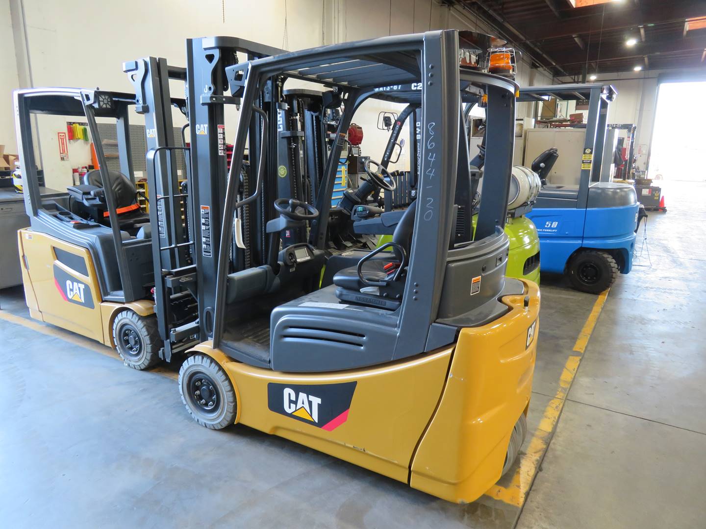 2019 Electric Cat 2ET3000 Electric 3 Wheel Sit Down