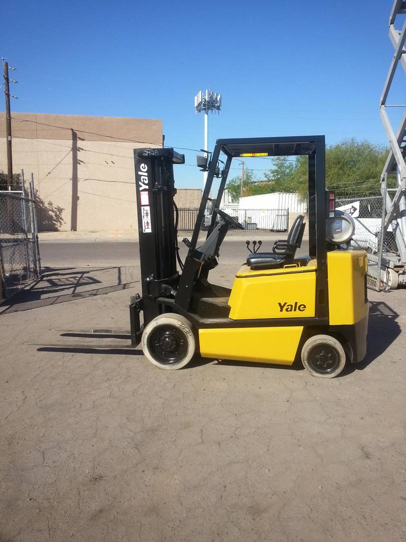 LP Gas Yale GLC050 Cushion Tire 4 Wheel Sit Down (Indoor Warehouse)