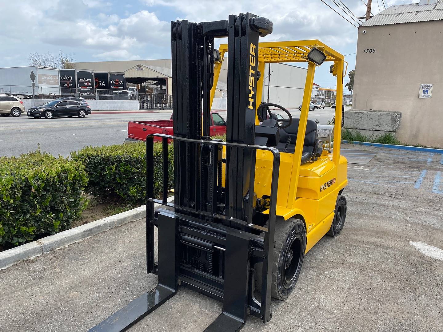 2002 LP Gas Hyster H60xm Pneumatic Tire 4 Wheel Sit Down