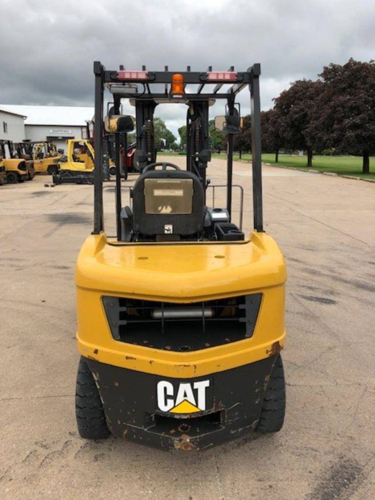 2016 Diesel Cat DP30N Pneumatic Tire 4 Wheel Sit Down