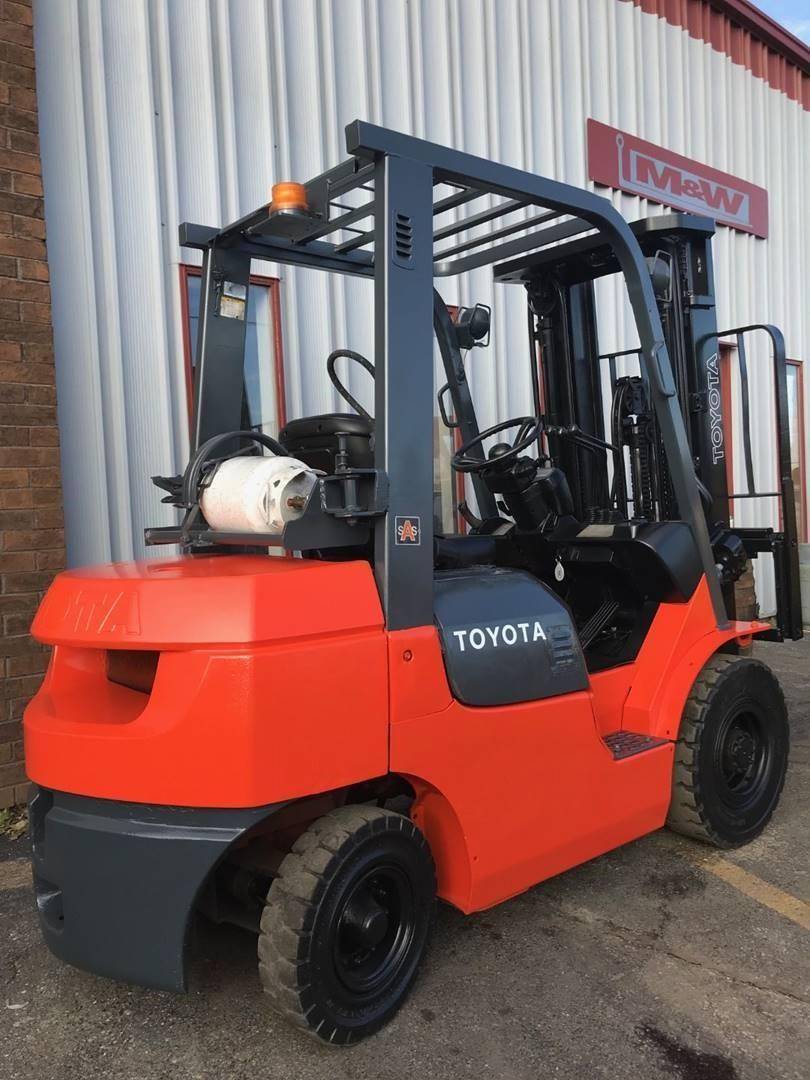 2007 Toyota 7FGU25 Pneumatic Tire 4 Wheel Sit Down