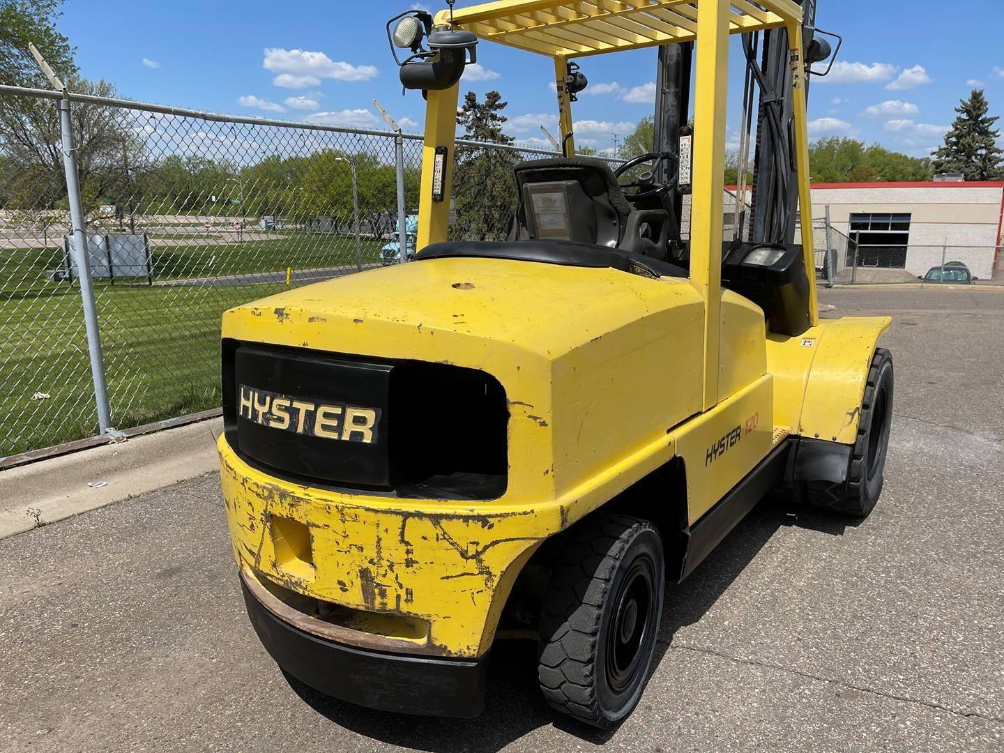 2004 Diesel Hyster H120XM Pneumatic Tire 4 Wheel Sit Down