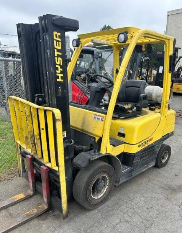 A wide selection of Hyster Forklifts with 76 in stock and available for ...
