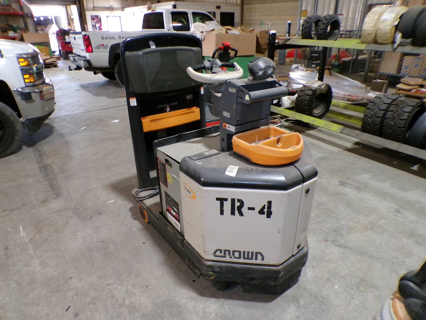 2014 Electric Crown TR4500 Tow Tractor