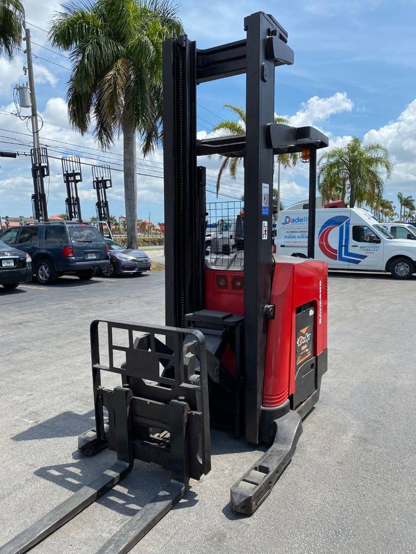 2010 Electric Raymond 740 R45TT Electric Narrow Aisle Single Reach