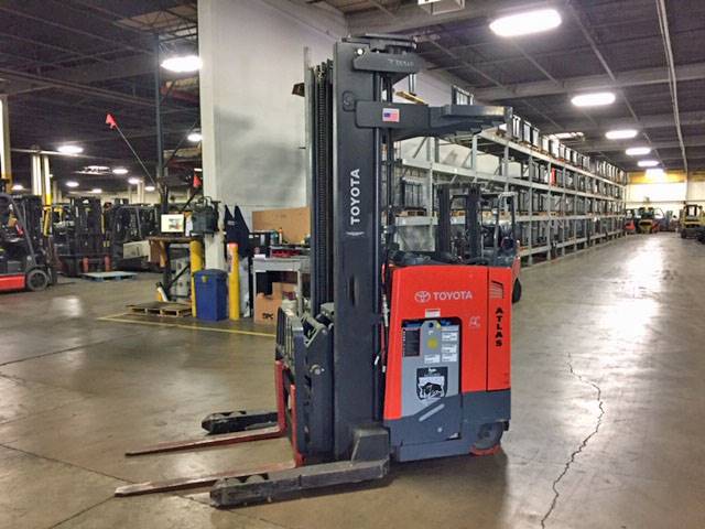 2016 Electric Toyota 9BDRU15 Electric Narrow Aisle Double Reach