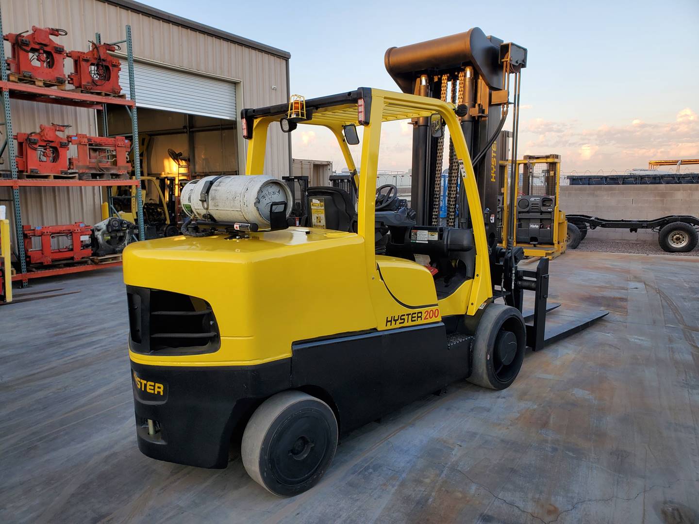 2017 LP Gas Hyster S200FT Cushion Tire 4 Wheel Sit Down (Indoor Warehouse)