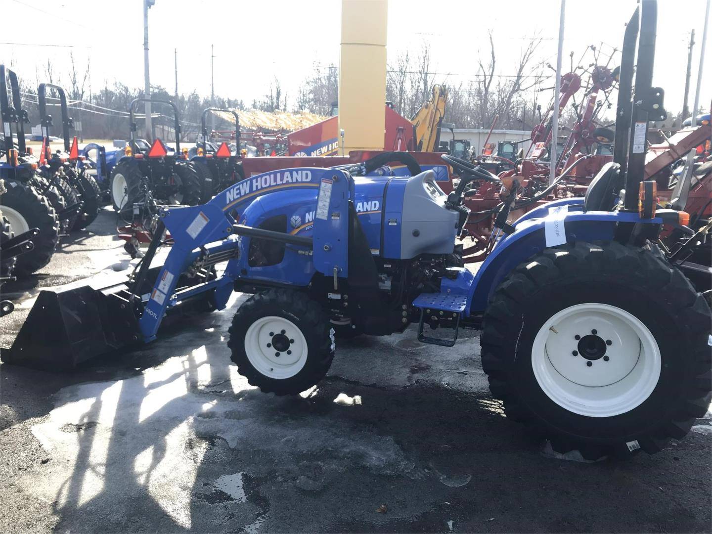 New Holland WORKMASTER 35 Agricultural & Farming