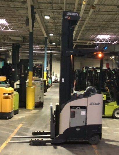 2014 Electric Crown RR5725-35 Electric Narrow Aisle Single Reach