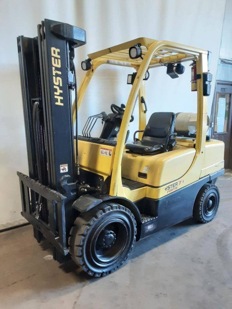 2016 Hyster H70FT Pneumatic Tire 4 Wheel Sit Down
