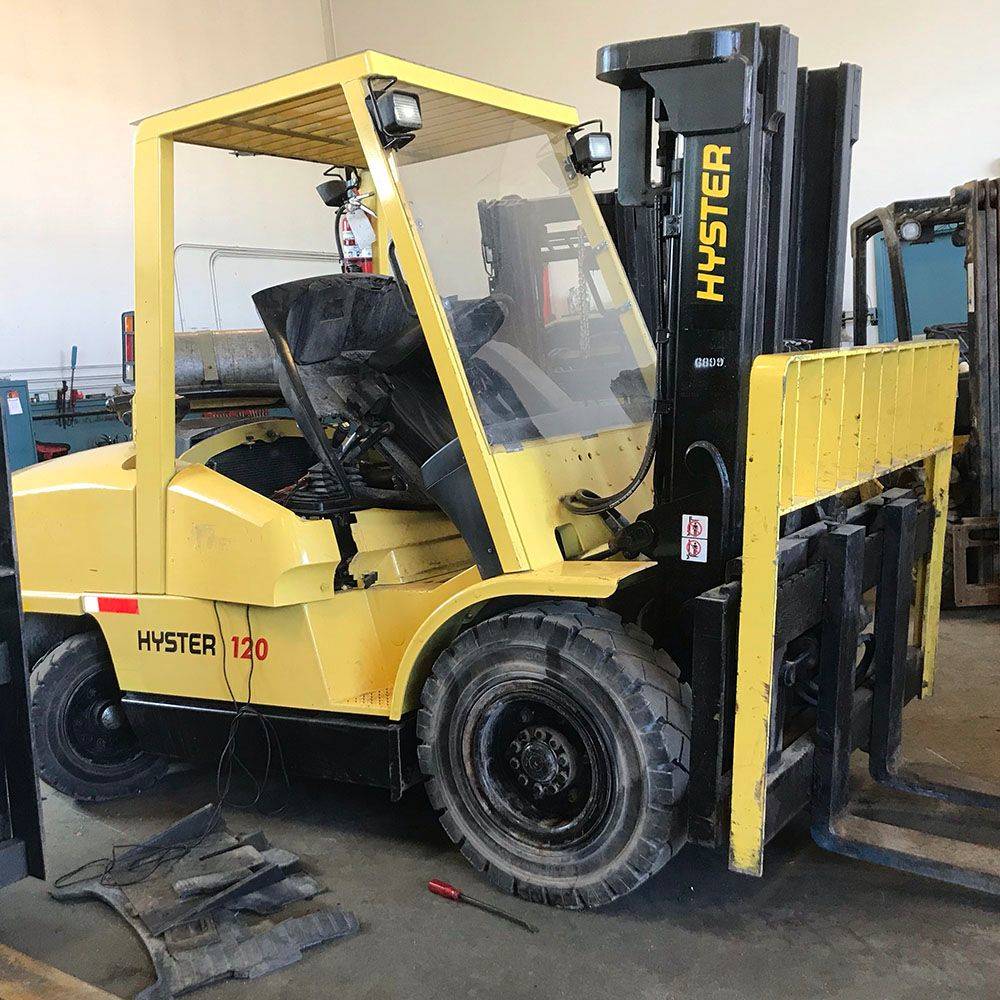 2001 LP Gas Hyster H120XM Pneumatic Tire 4 Wheel Sit Down
