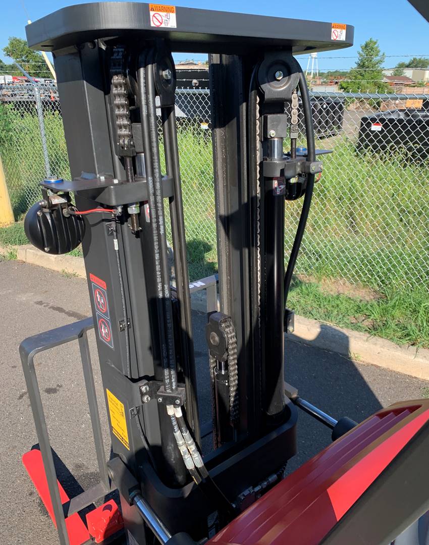 2014 Electric Raymond 425-c35tt Electric Stand Up End Control (Docker)