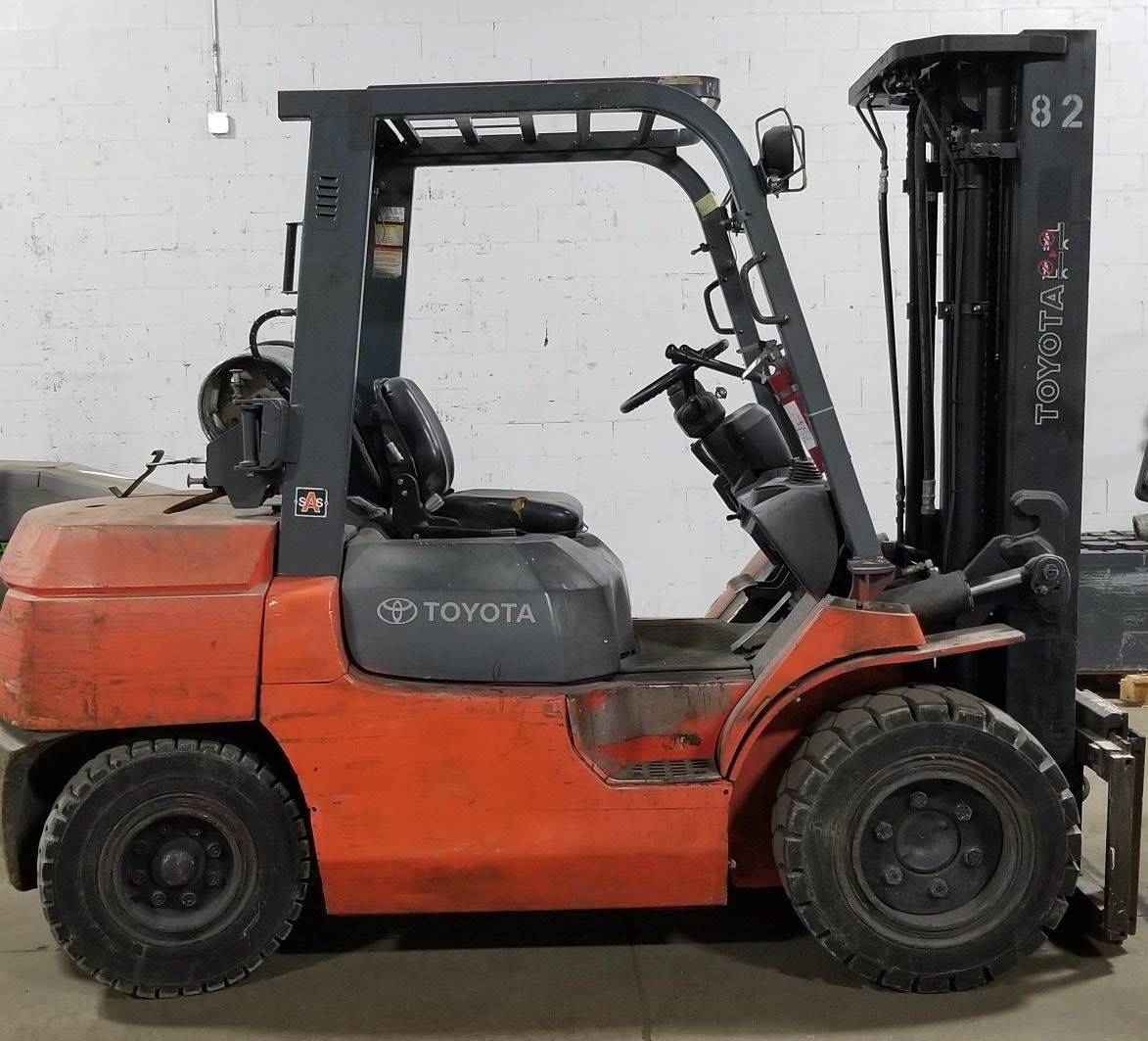 2007 LP Gas Toyota 7FGU35 Pneumatic Tire 4 Wheel Sit Down