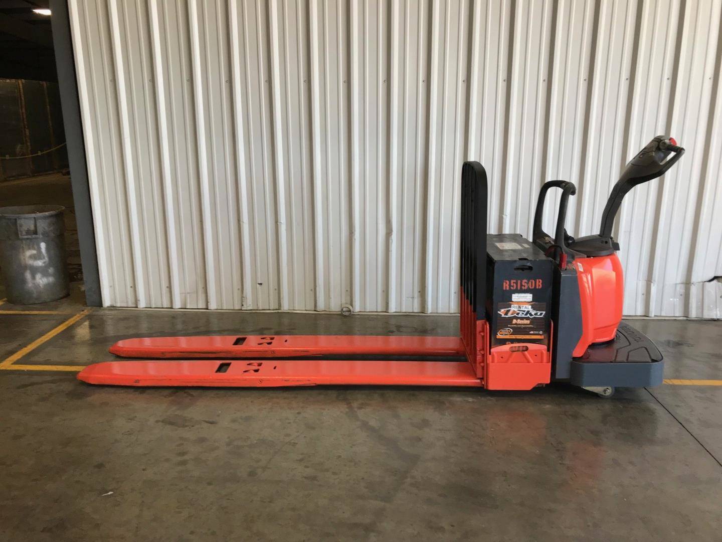 2011 Electric Toyota 8HBE30 Electric Walkie Pallet Jack