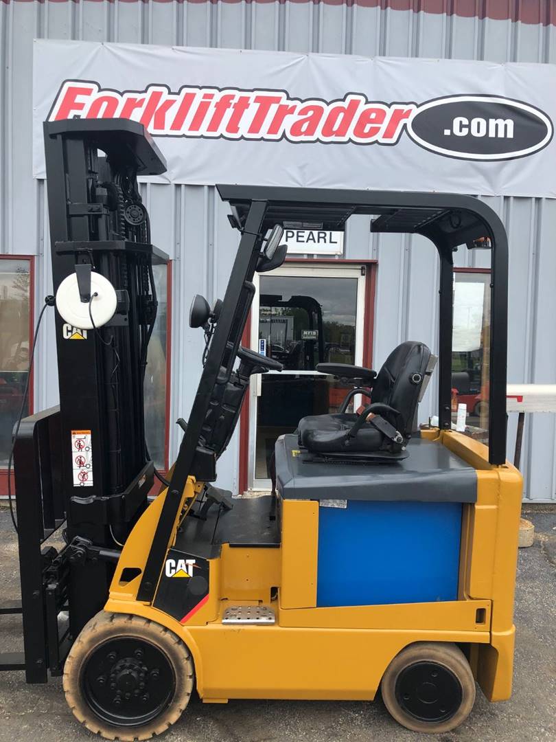 2009 Electric Cat E5000-AC Cushion Tire 4 Wheel Sit Down (Indoor Warehouse)