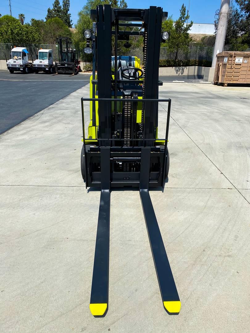 2021 LP Gas Clark CGC40 Cushion Tire 4 Wheel Sit Down (Indoor Warehouse)