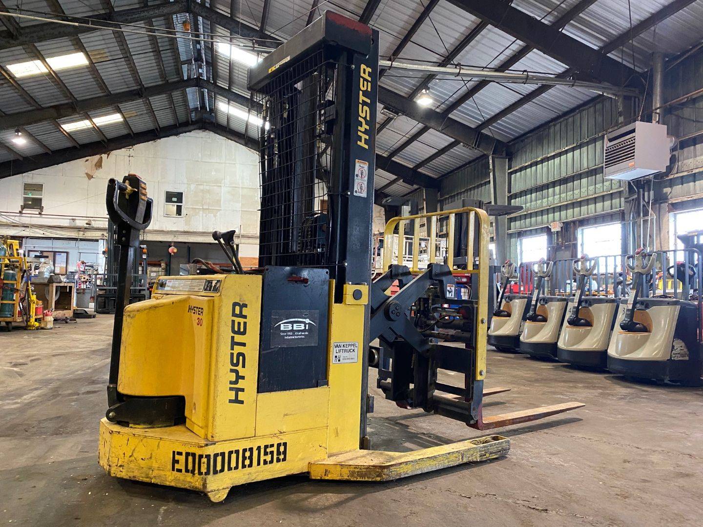 1998 Electric Hyster W30XTR Electric Walkie Straddle Stacker Reach