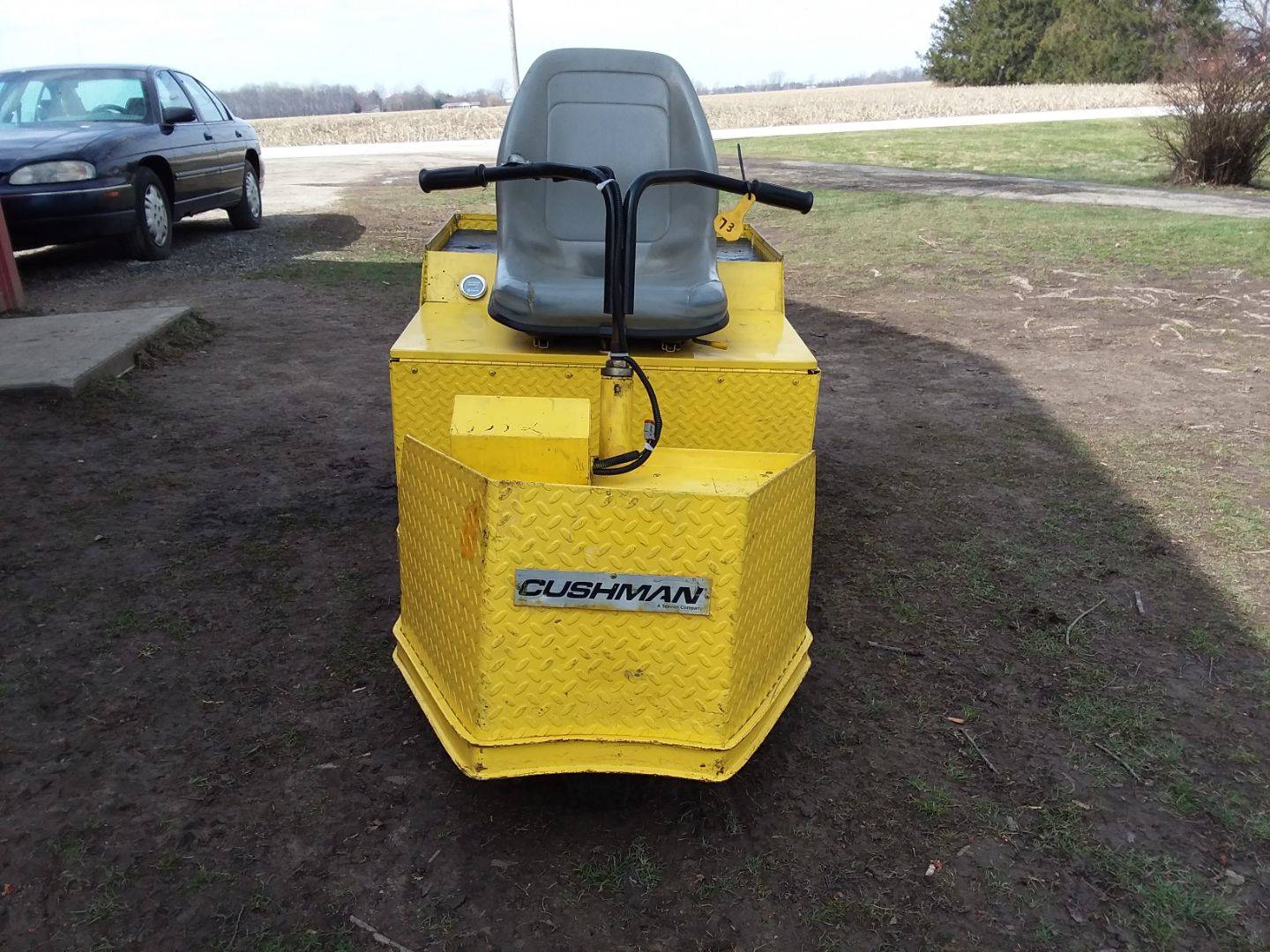 2006 Cushman Tug Personnel & Burden Carriers