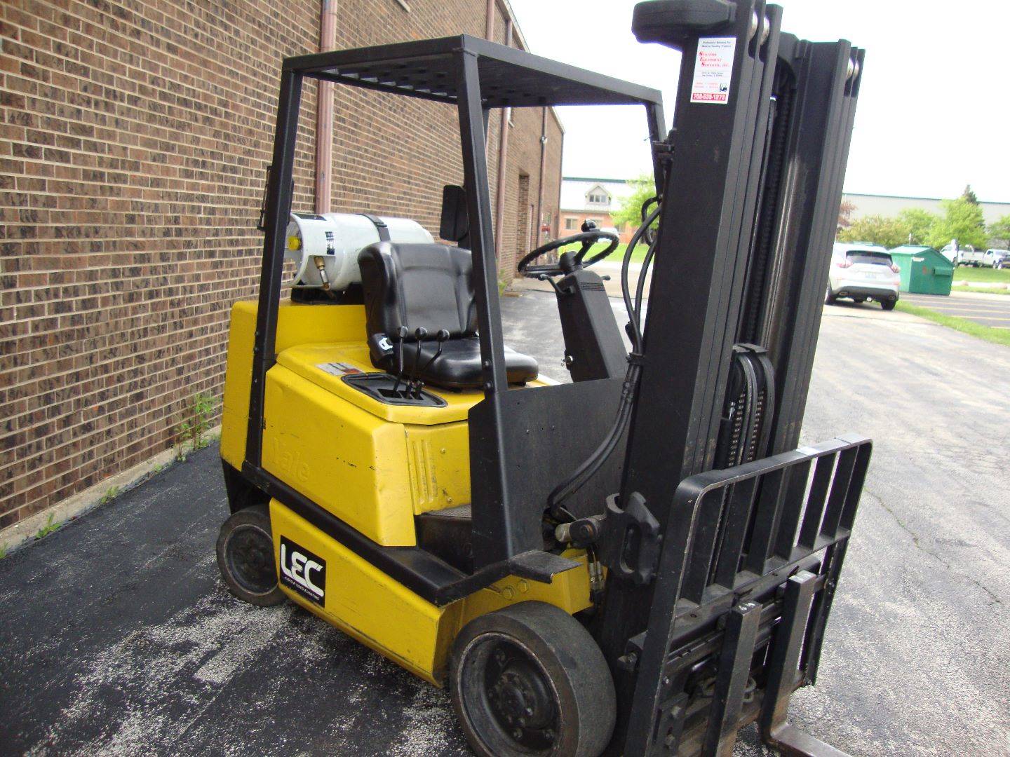 1998 LP Gas Yale GLC050 Cushion Tire 4 Wheel Sit Down (Indoor Warehouse)