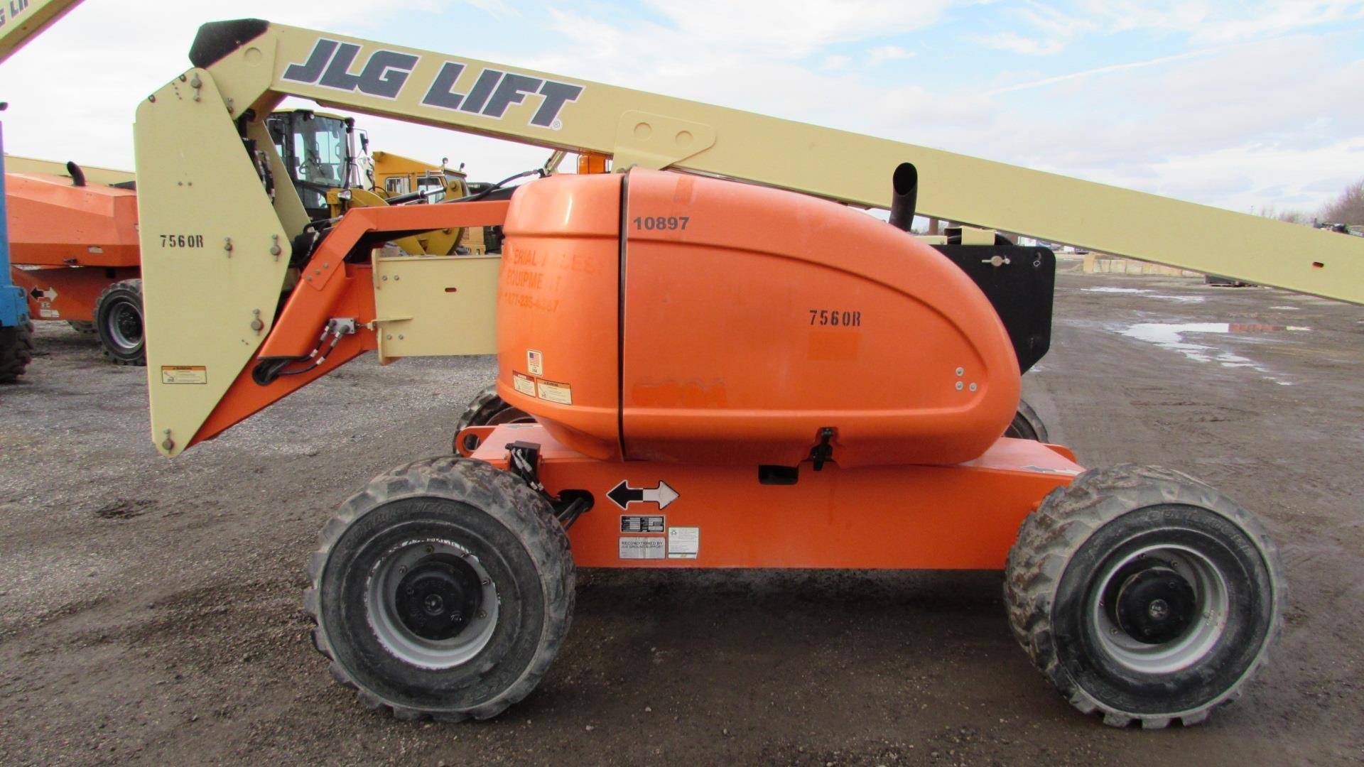 2002 Diesel JLG 600A Articulated Boom
