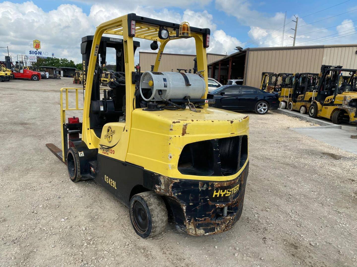 2013 LP Gas Hyster S120FT Cushion Tire 4 Wheel Sit Down (Indoor Warehouse)