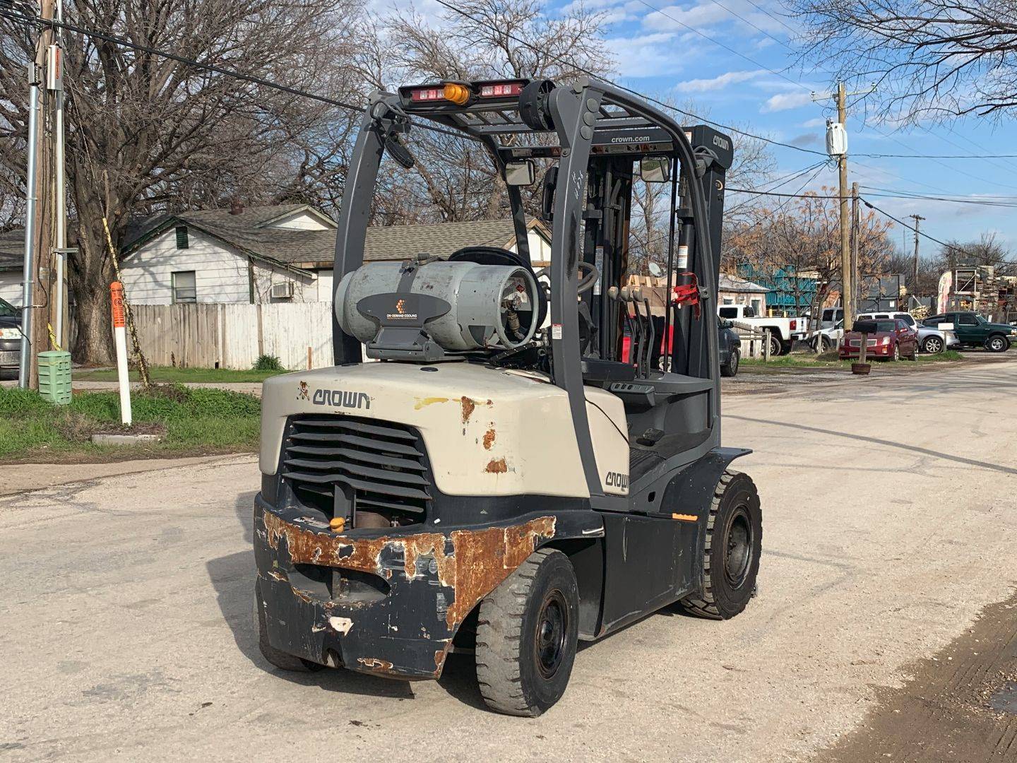 2015 LP Gas Crown C5-1050-50 Pneumatic Tire 4 Wheel Sit Down