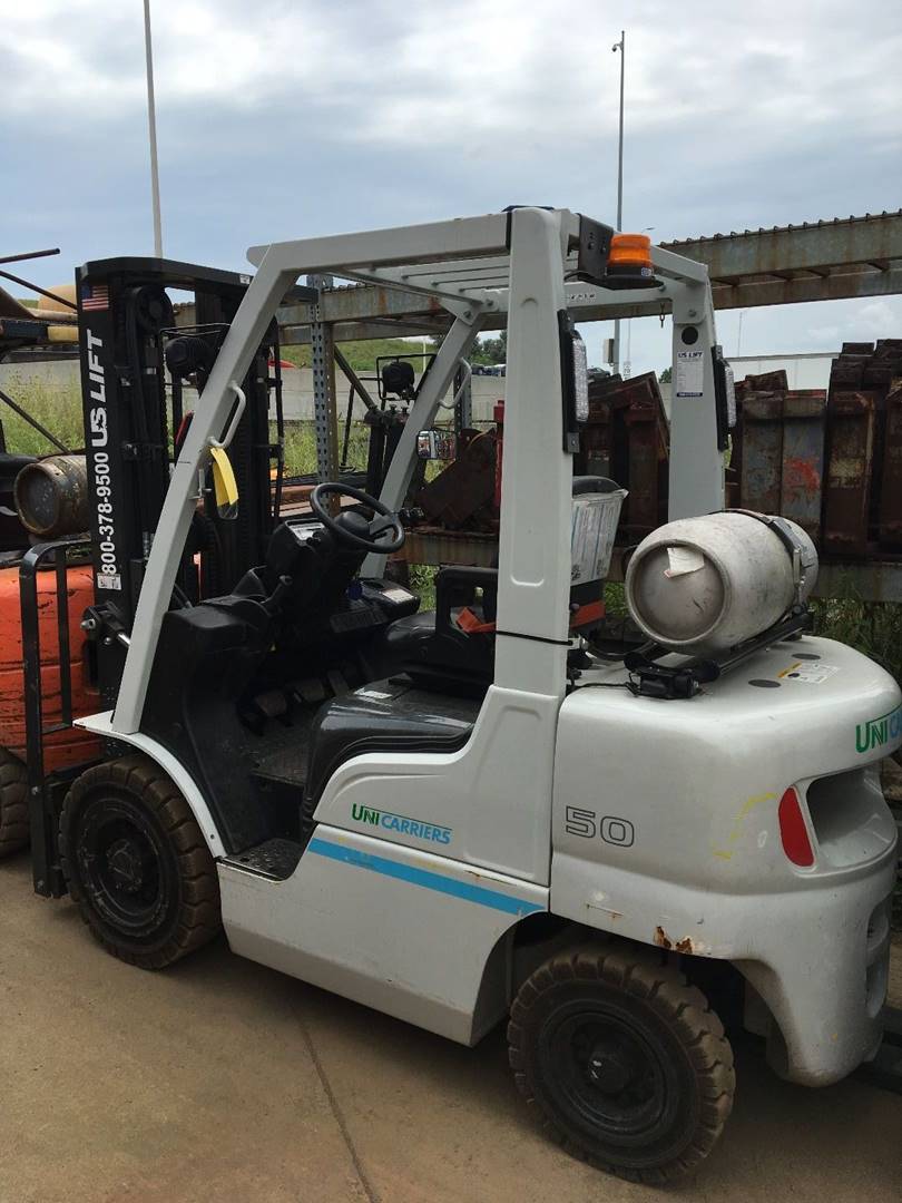 LP Gas Unicarriers MP1F2A25LV Cushion Tire 4 Wheel Sit Down (Indoor ...