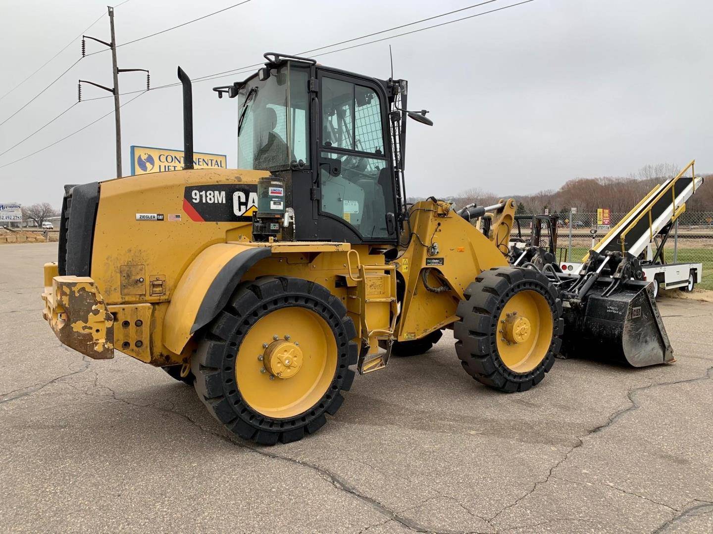 2017 Cat 918M Earth Moving and Construction