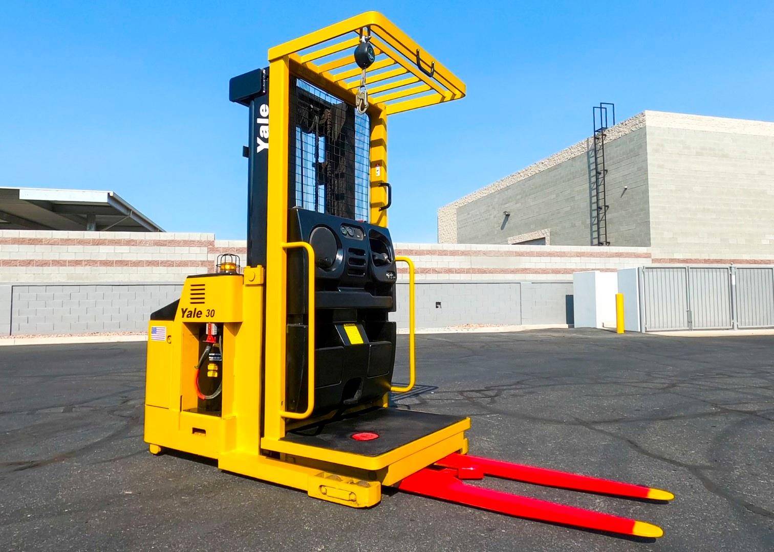 2009 Electric Yale OS030ECN Electric Order Picker