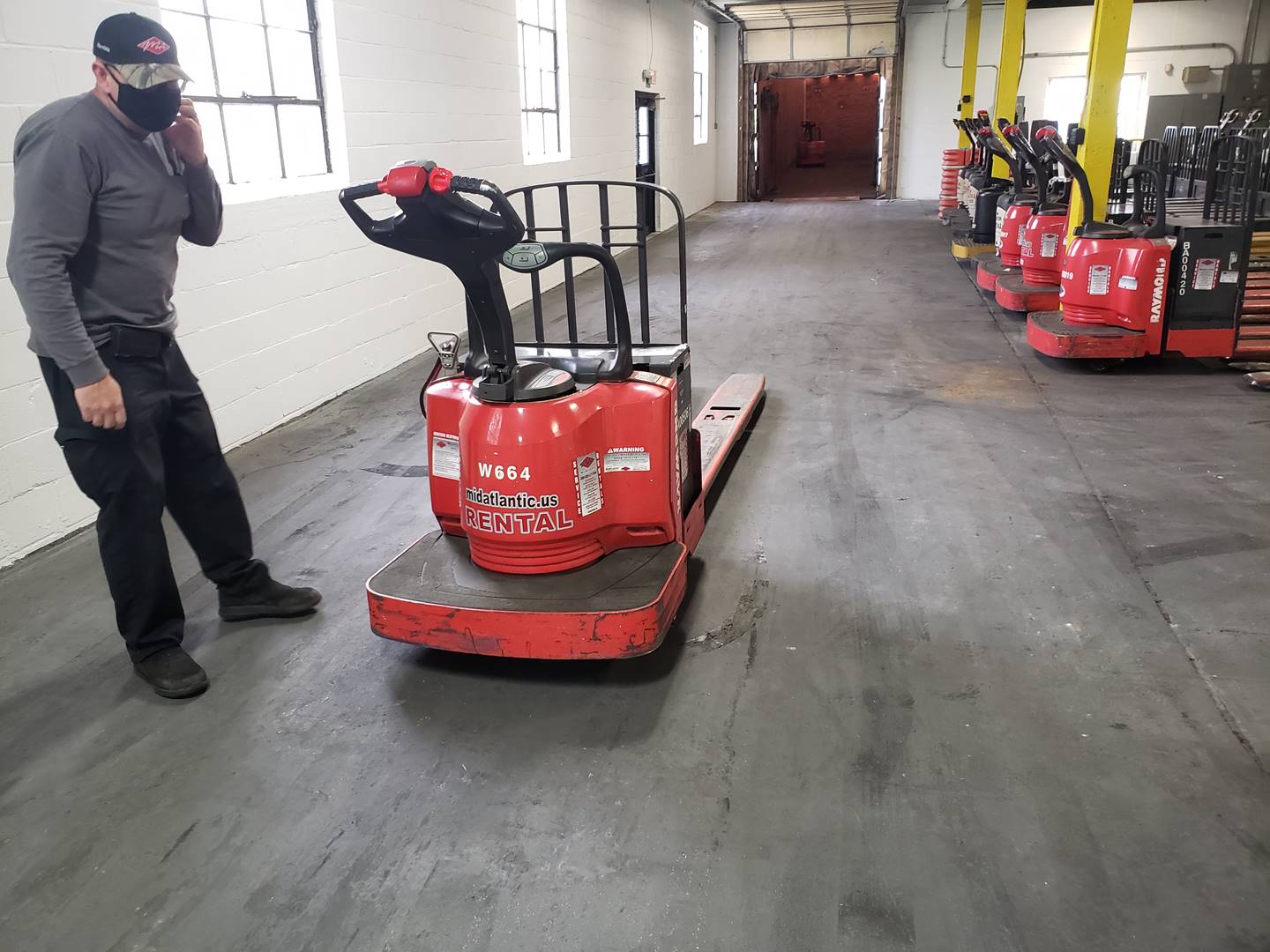 2006 Electric Raymond 840-FRE60L Electric Walkie/Rider Pallet Jack