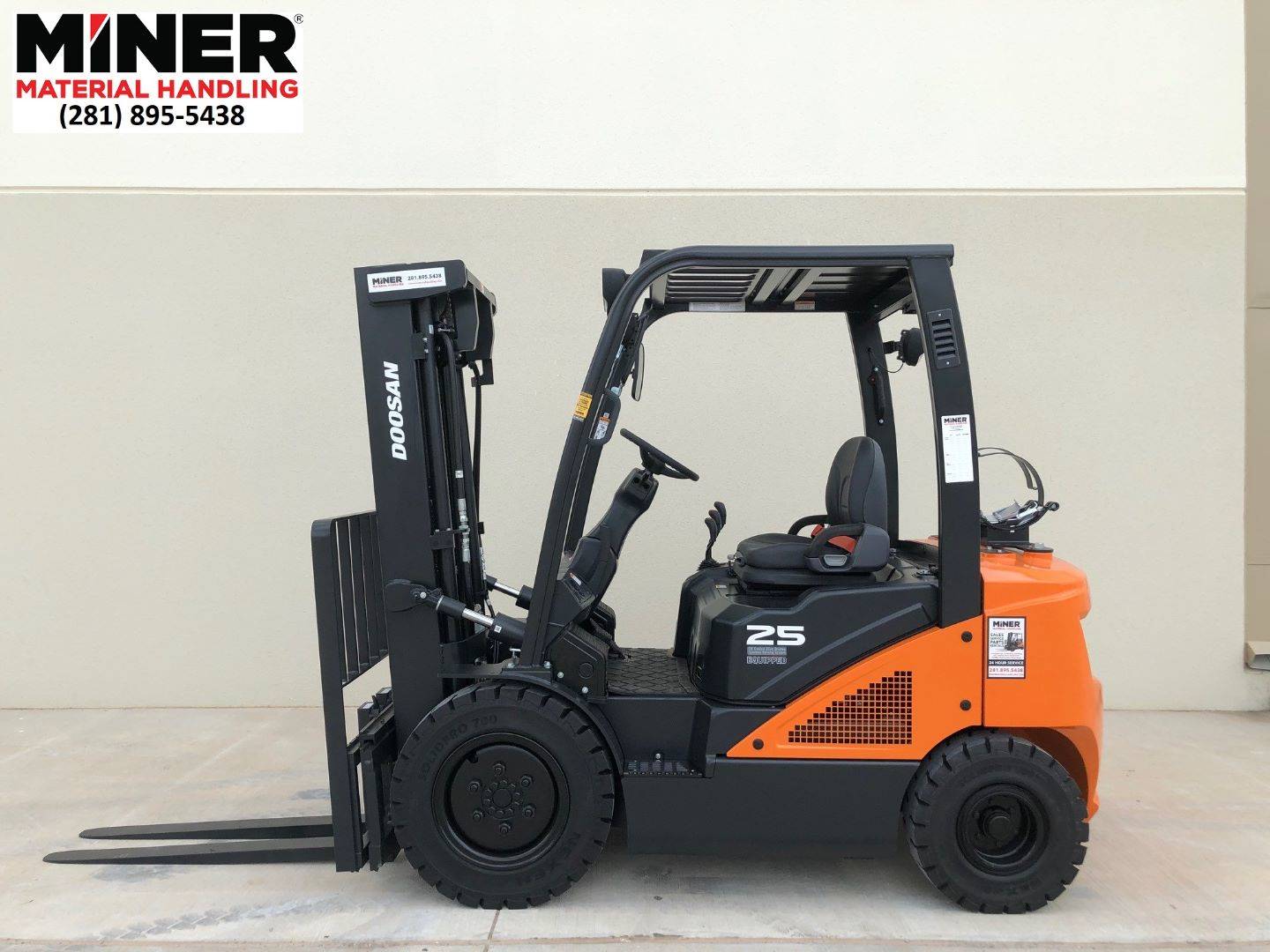 2020 LP Gas Doosan G25N-7 Pneumatic Tire 4 Wheel Sit Down